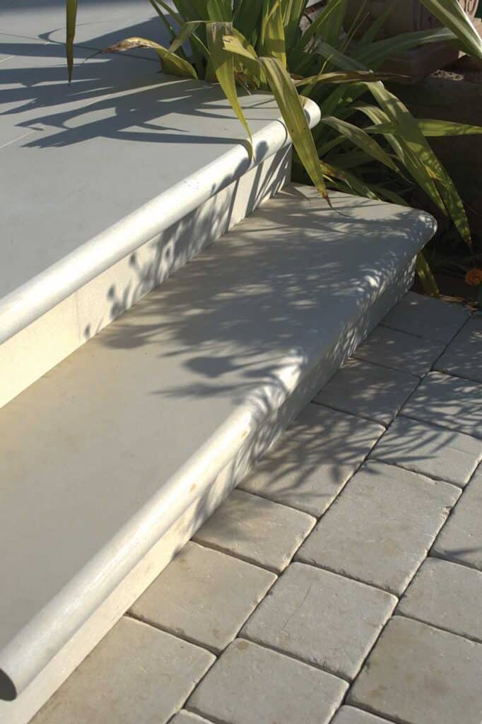 Natural Stone Bullnose Step (Rimini) (600 X 350 X 50mm) - UK Bricks ...